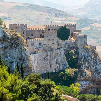Guide de Voyage de Sicile - La Forteresse de Caccamo | Le Voyage Autrement