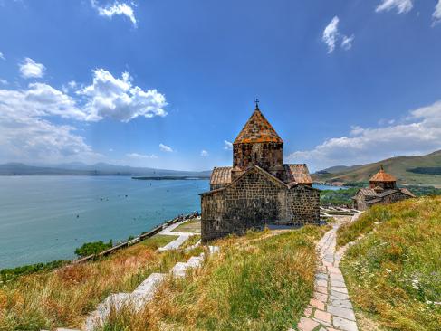 Guide de Voyage de l' Arménie - Lac Sevan | Le Voyage Autrement