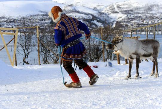 Guide de Voyage de Suède - Peuple Samis | Le Voyage Autrement