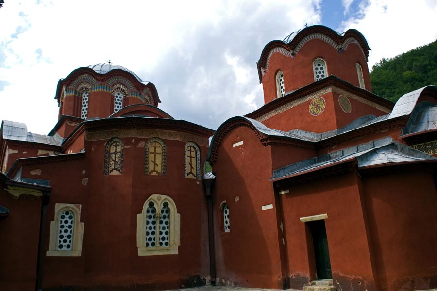 Kosovo - Rendez-vous avec l'histoire dans la ville martyre de Pec | Le ...